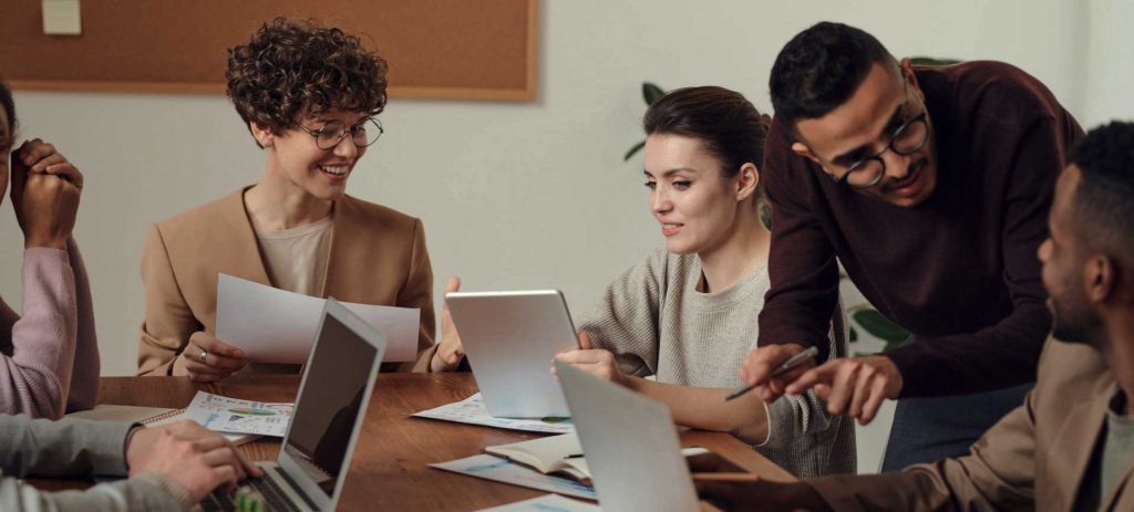 What's the Difference Between Notarized and Certified Documents ...